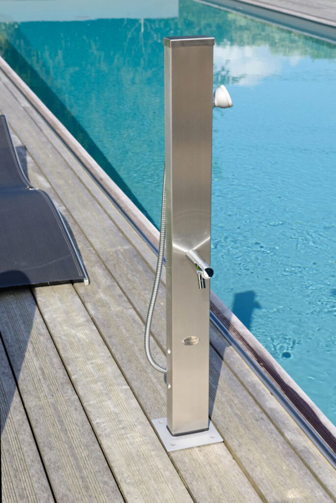 25 Modelli di Docce per Esterno dal Design Particolare | MondoDesign.it