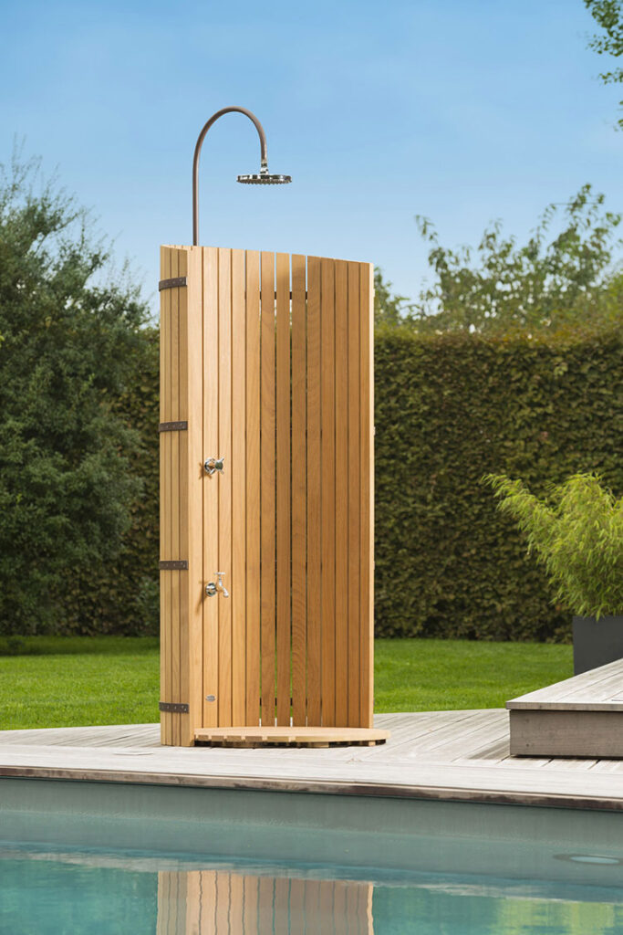 25 Modelli di Docce per Esterno dal Design Particolare | MondoDesign.it