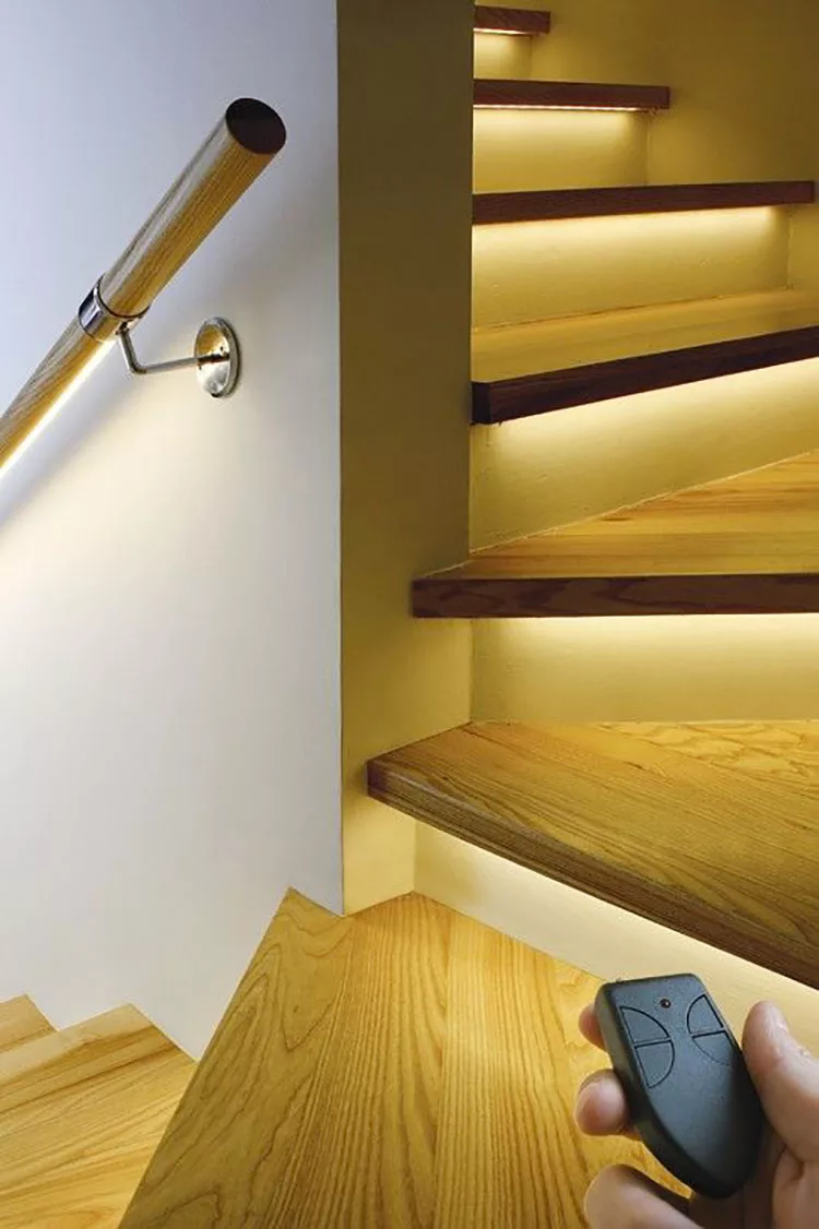 Illuminazione per Scale Interne: 42 Idee Originali | MondoDesign.it