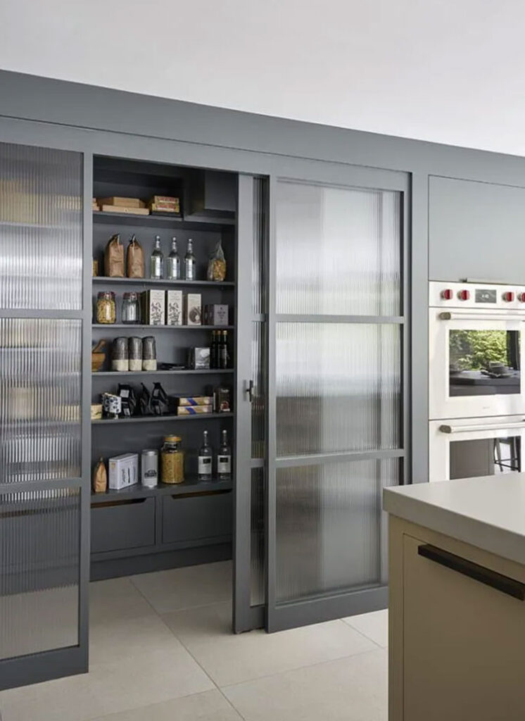 Come Progettare una Cucina con Dispensa | MondoDesign.it